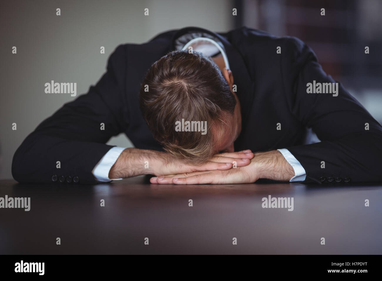 Exhausted sitting hi-res stock photography and images - Alamy