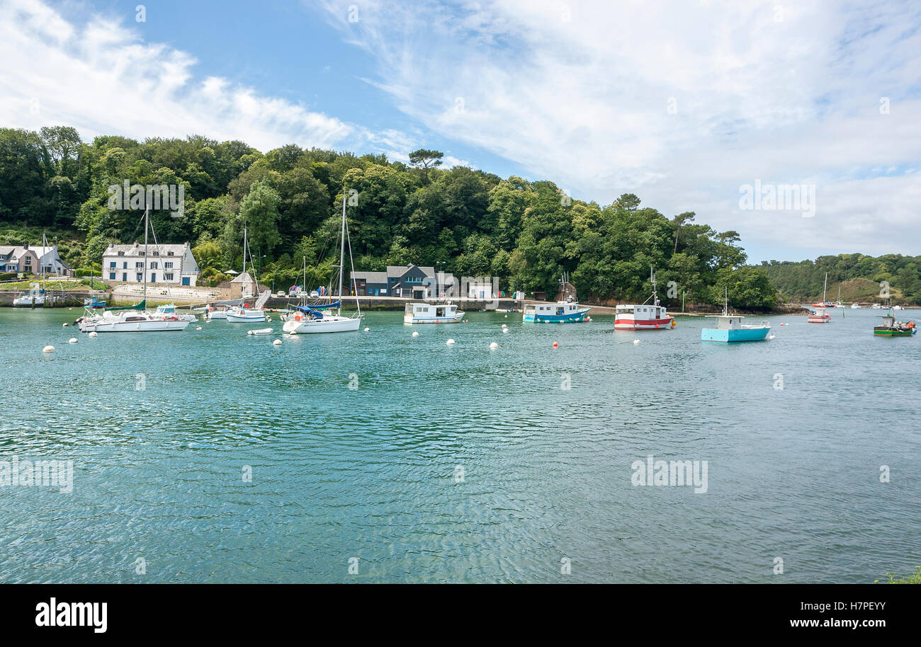 coastal scenery at the Belon River in Brittany, France Stock Photo - Alamy