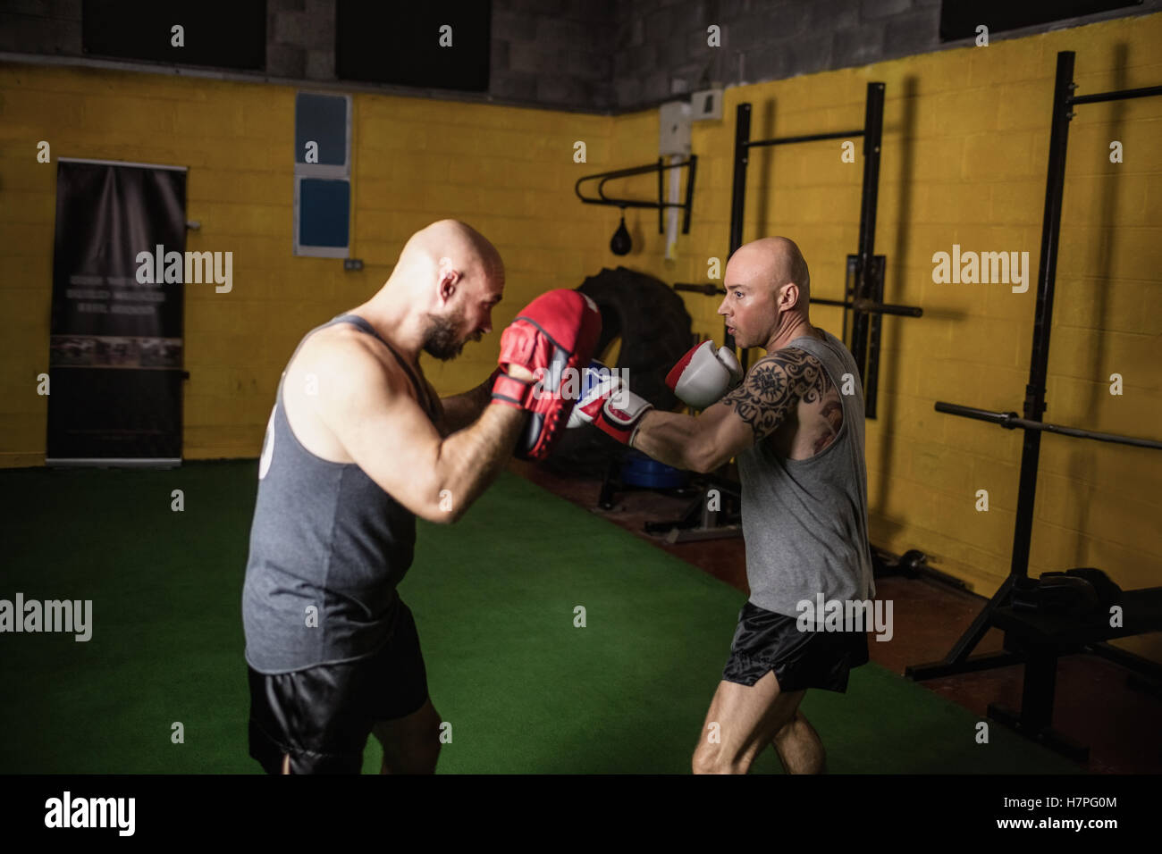 Fitness boxing hi-res stock photography and images - Alamy