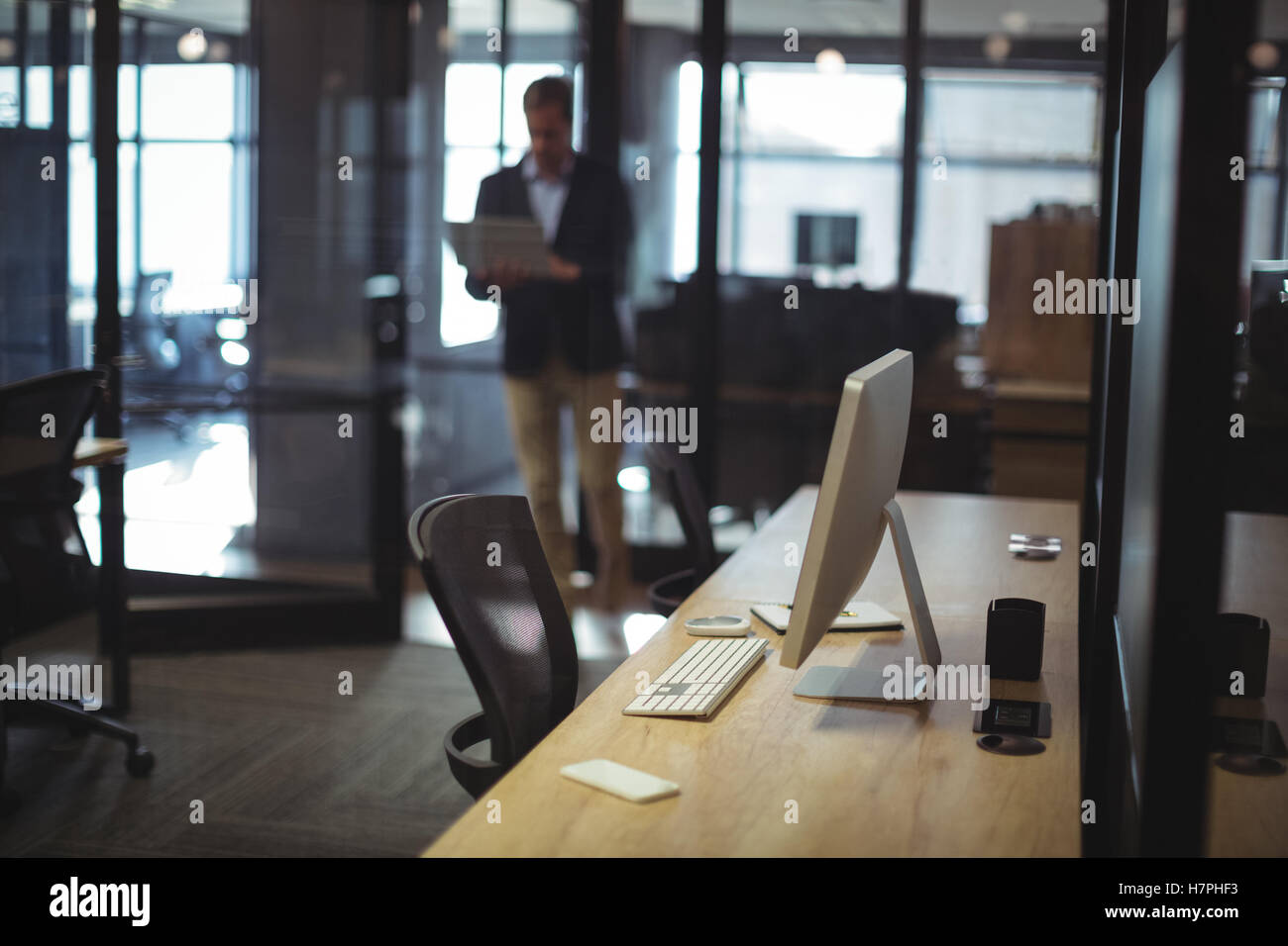 Desk desktop hi-res stock photography and images - Alamy