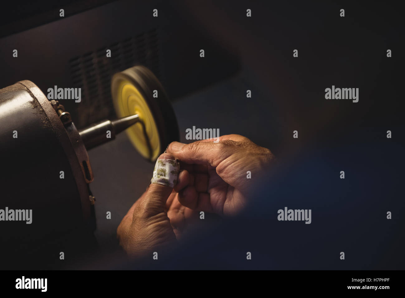 Hands working industry hi-res stock photography and images - Alamy