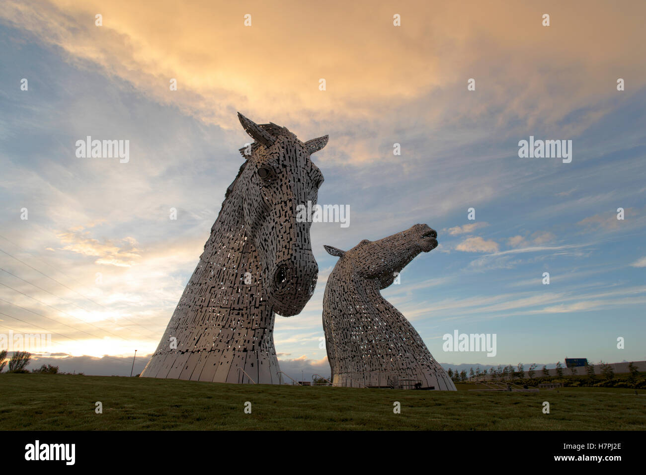 The Kelpies Helix park Grangemouth Falkirk Scotland UK at dusk against ...