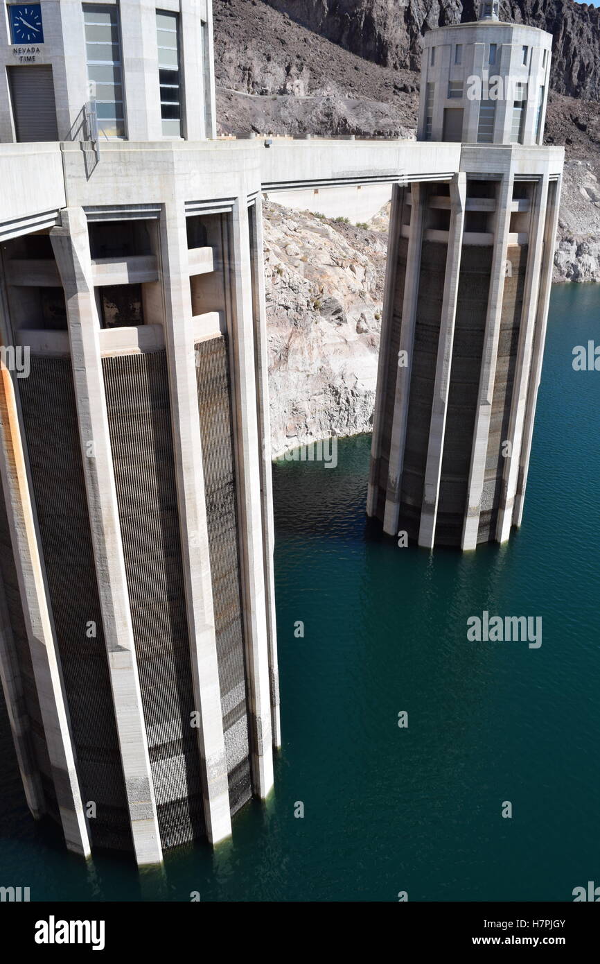 Regulation dam hi-res stock photography and images - Alamy