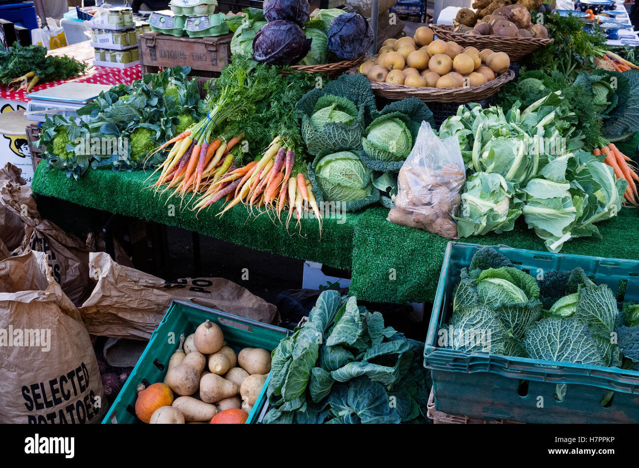 Grown food healthy eating hi-res stock photography and images - Alamy