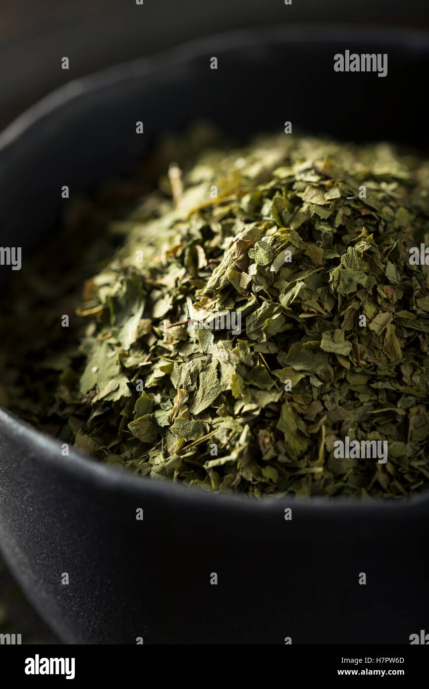 Raw Organic Dry Green Cilantro in a Bowl Stock Photo - Alamy