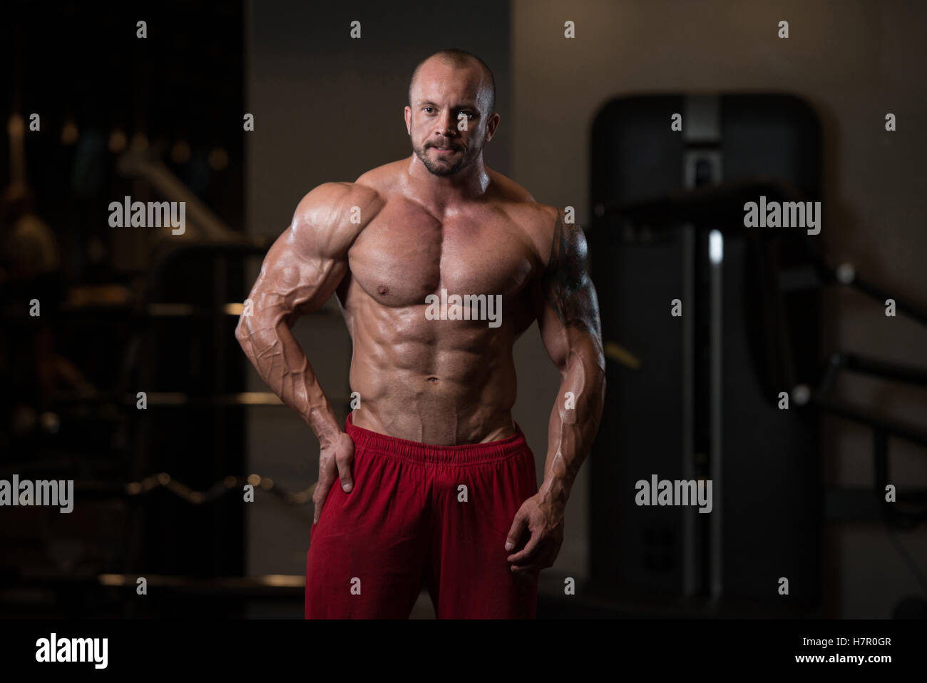 Straining muscle hi-res stock photography and images - Alamy