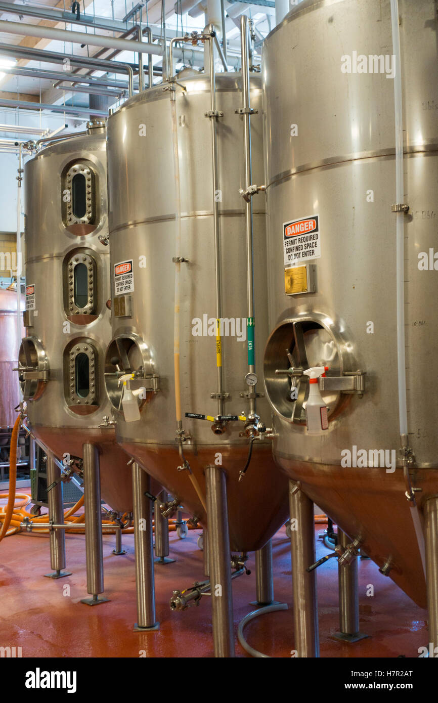 Sam adams brewery hi-res stock photography and images - Alamy