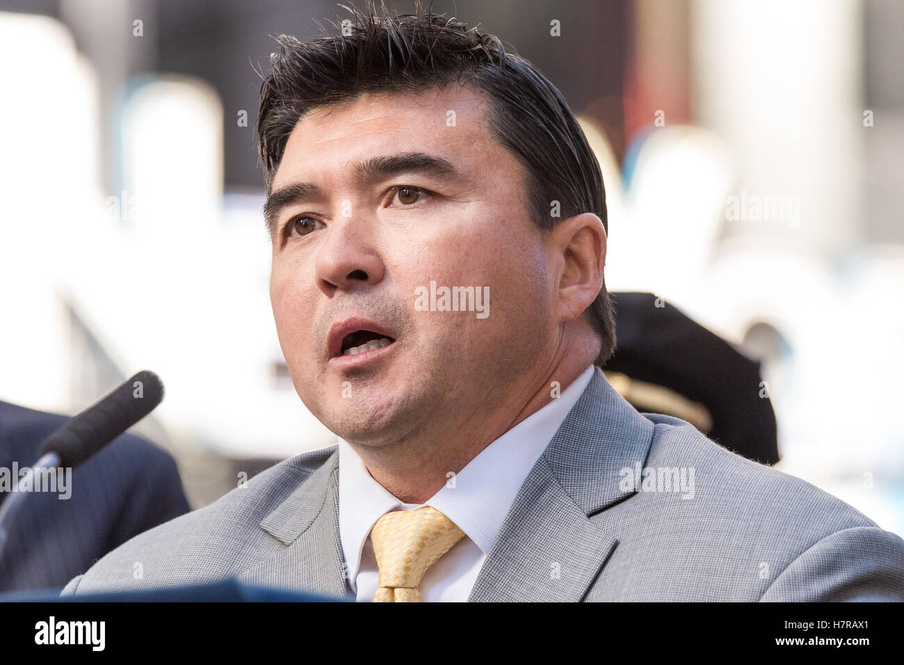 New York City, USA. 7th Nov, 2016. US Secret Service Agent in Charge ...