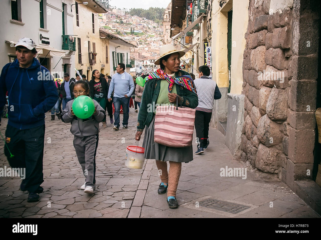 Women Woman Female Cuzco Peruvian Local People High Resolution Stock ...