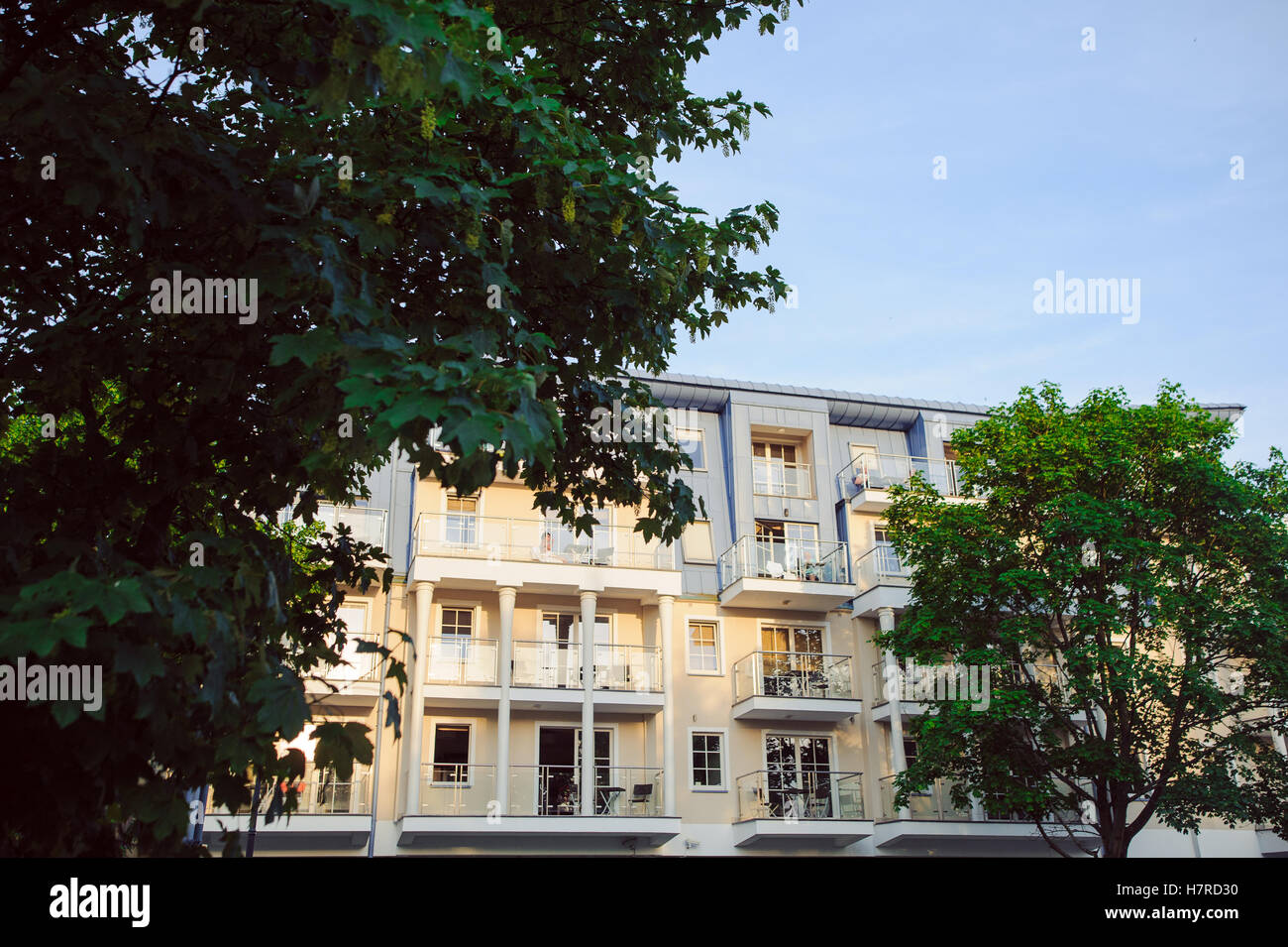 front view of an luxury hotel in sea city Stock Photo - Alamy