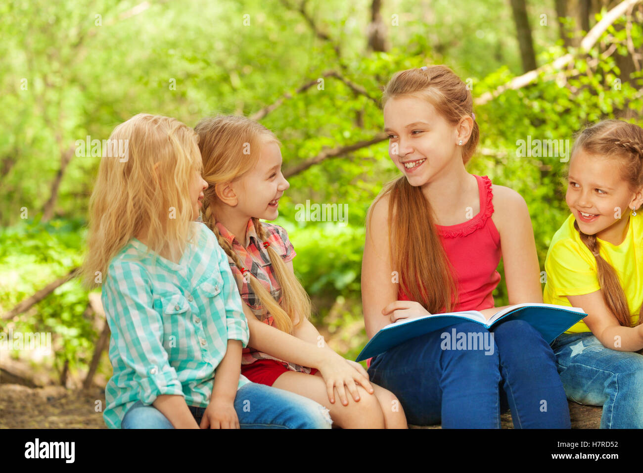 Outdoor learning forest hi-res stock photography and images - Alamy
