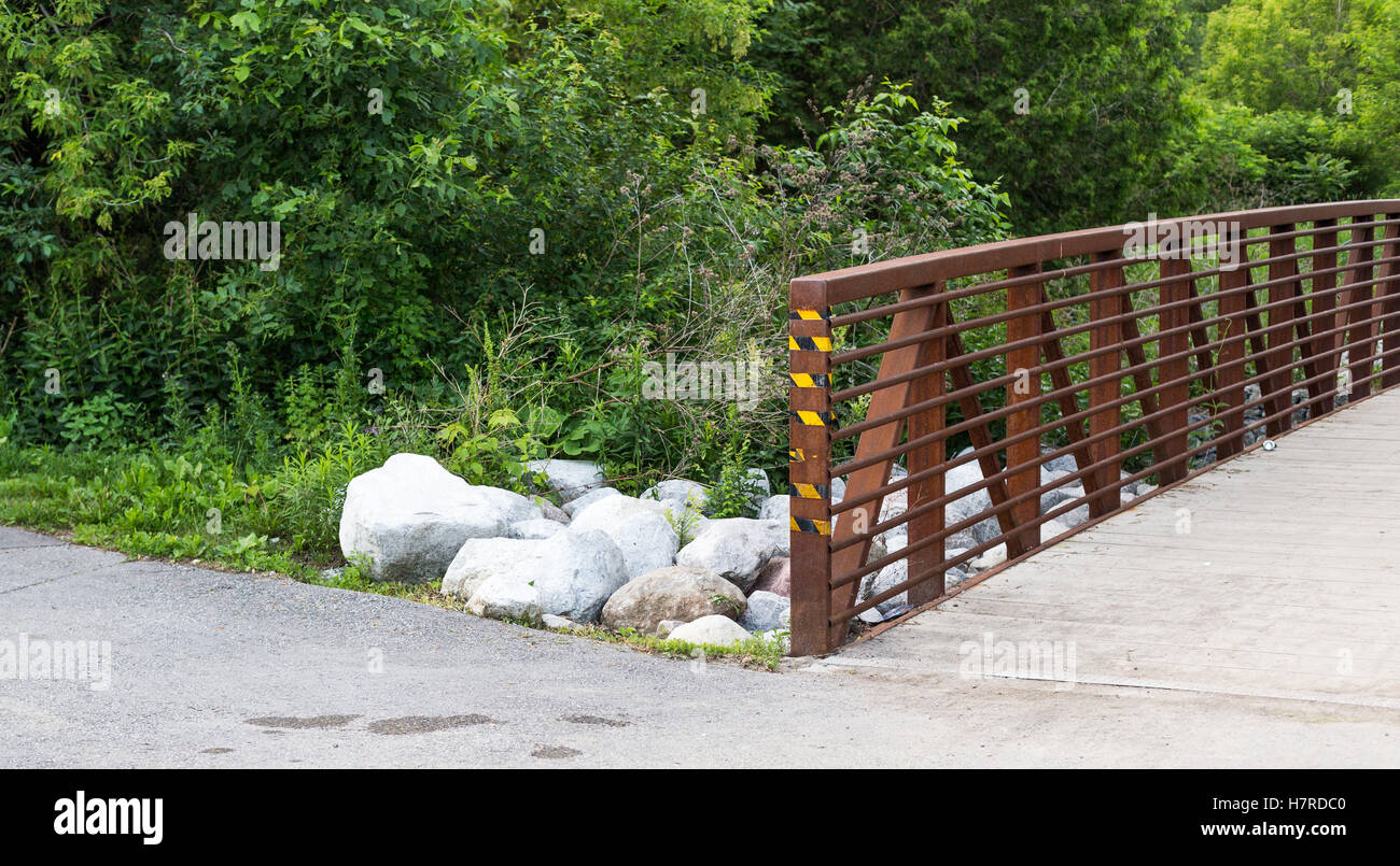 Little natural bridge hi-res stock photography and images - Alamy