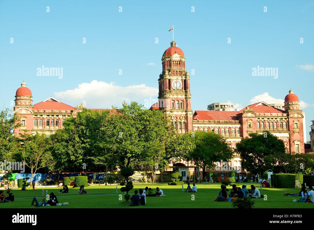 Burmese supreme court hi-res stock photography and images - Alamy