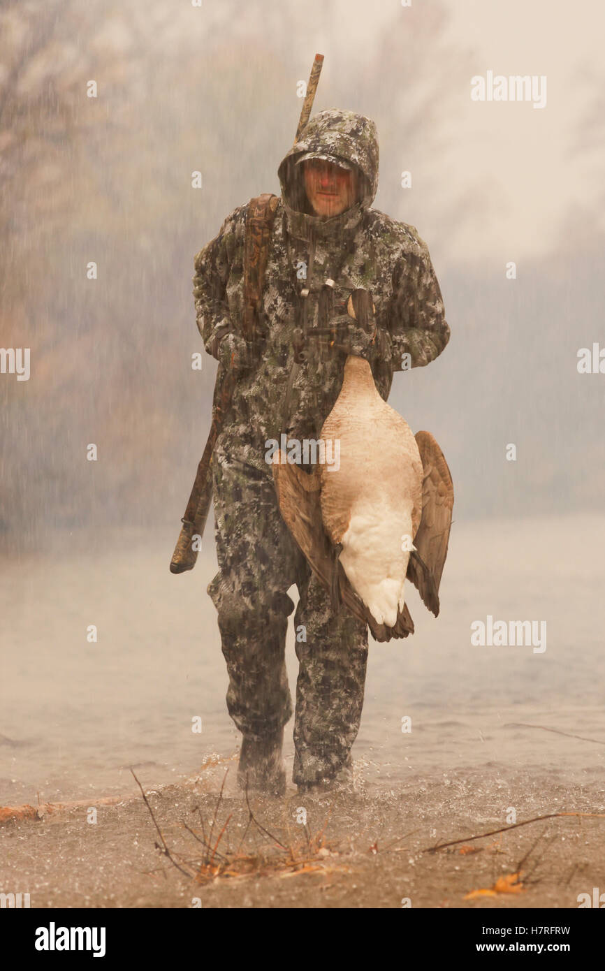 Rural rain gauge hi-res stock photography and images - Alamy