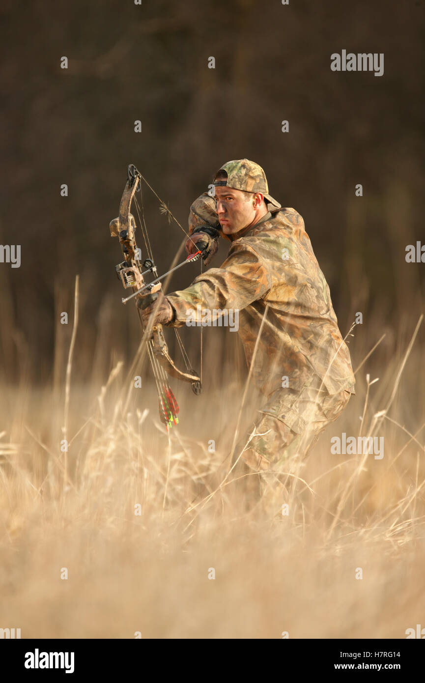 Deer hunter hi-res stock photography and images - Alamy