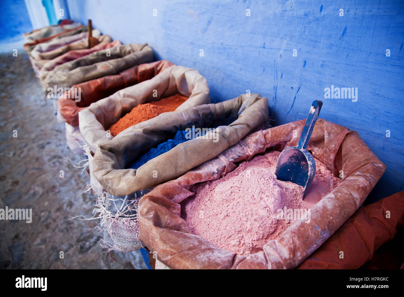 Spice market morocco scoop hi-res stock photography and images - Alamy