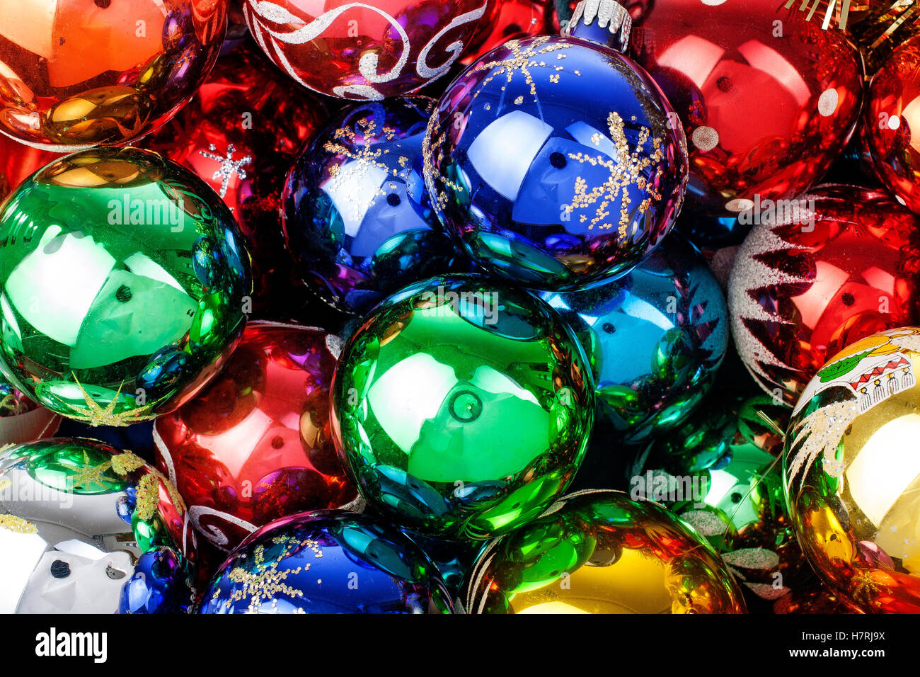 Colorful Christmas Ornament Wallpaper
