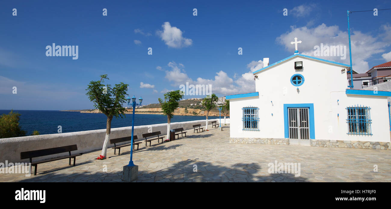 Pretty small traditional Greek Orthodox chapel on the seafront Stock ...