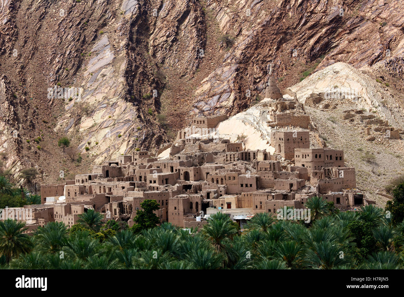 Traditional village perched in the Jabal Akhdar mountains Stock Photo ...