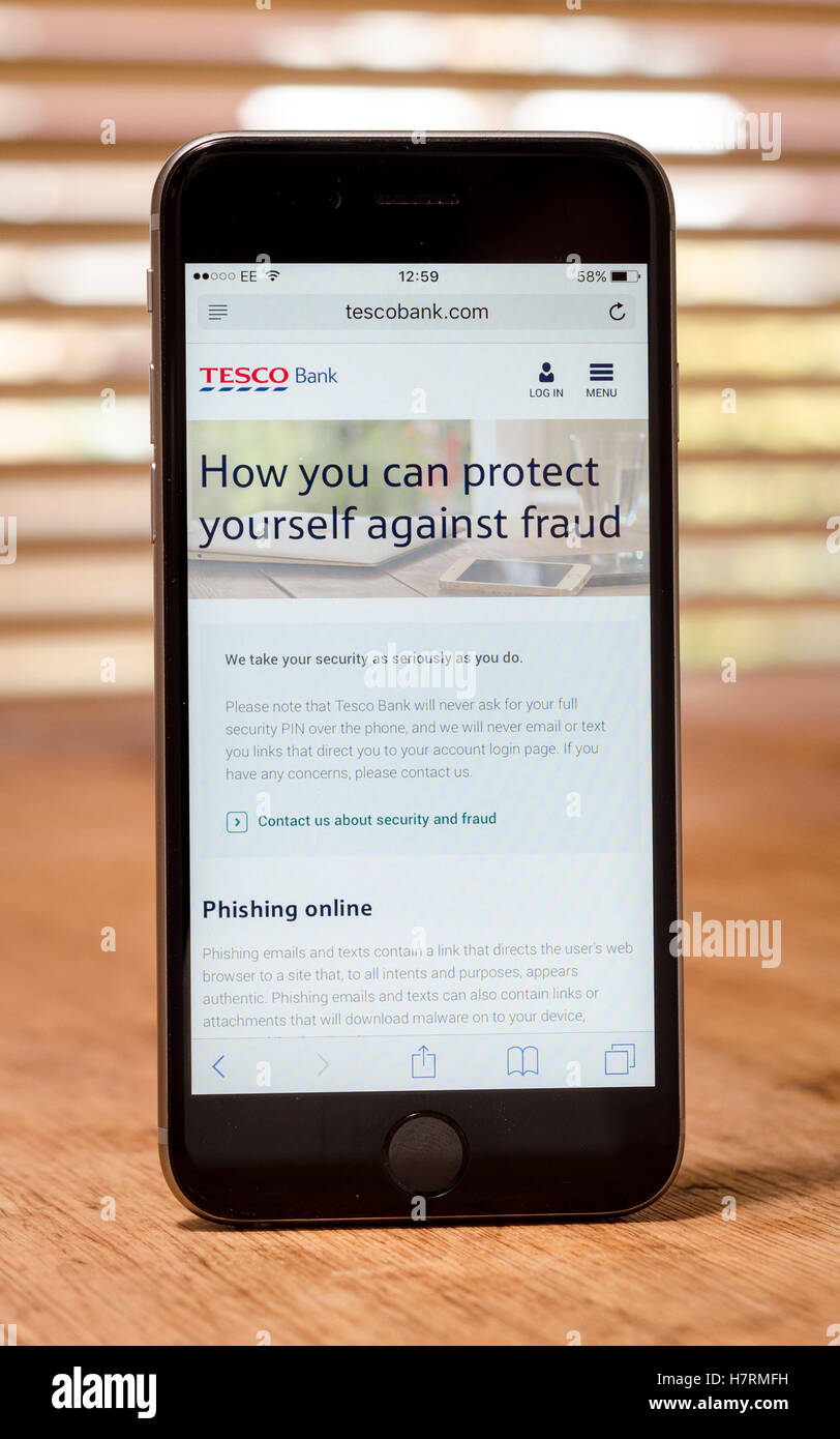 Tesco Online Bank Website and Smartphone App Stock Photo - Alamy