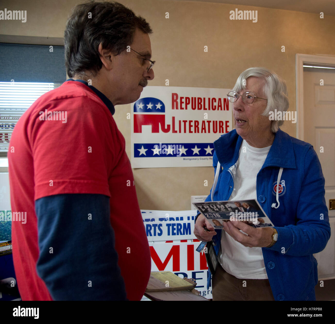 Brad signs hi-res stock photography and images - Alamy