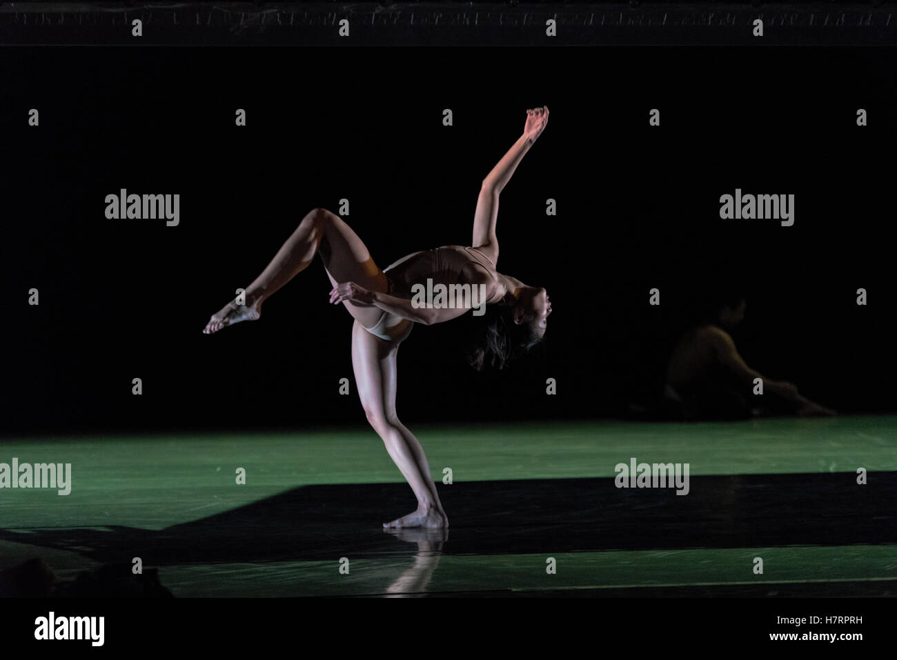 Vanessa kang hi-res stock photography and images - Alamy