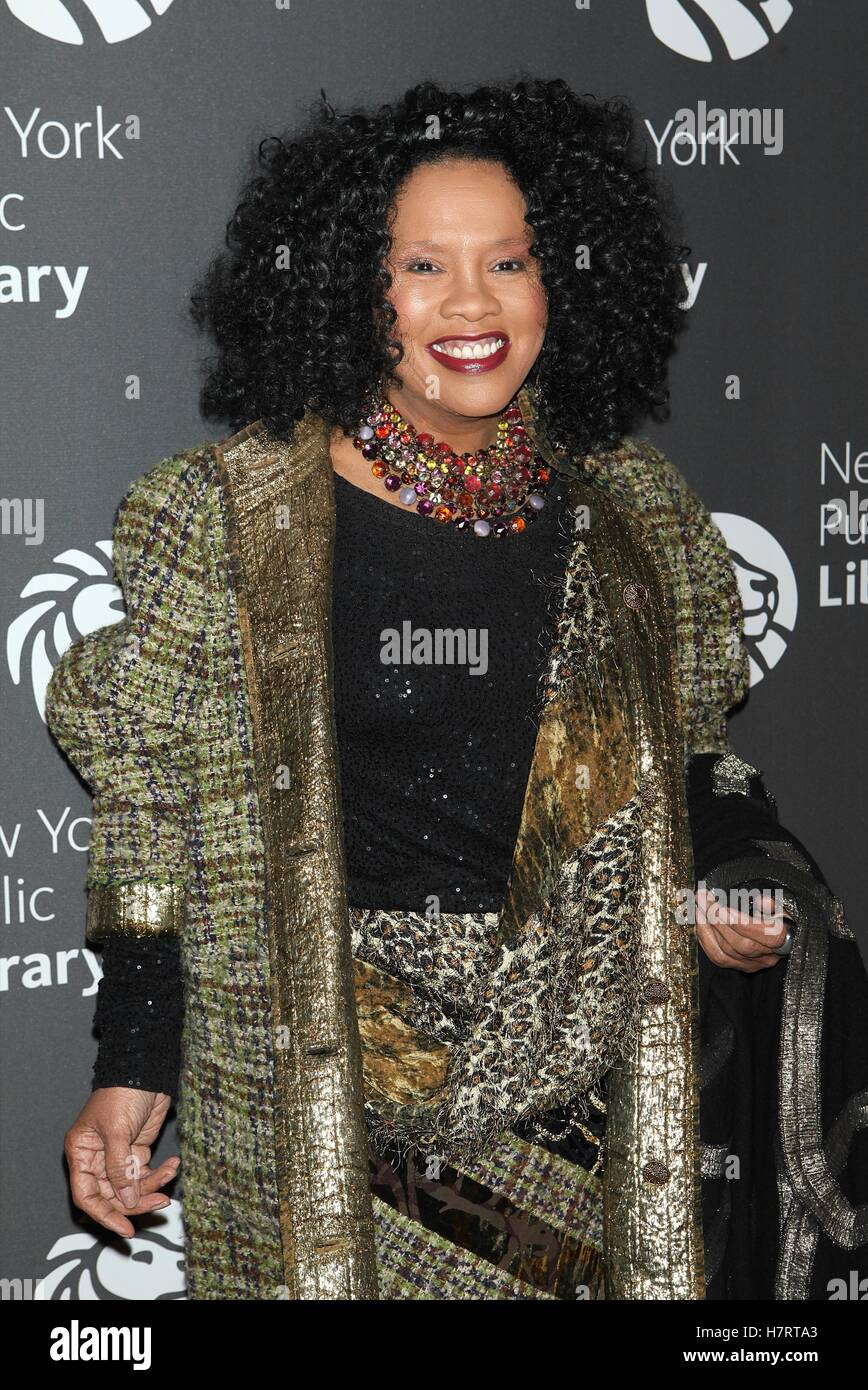 New York, NY, USA. 7th Nov, 2016. Sherry Bronfman at the 2016 Library ...
