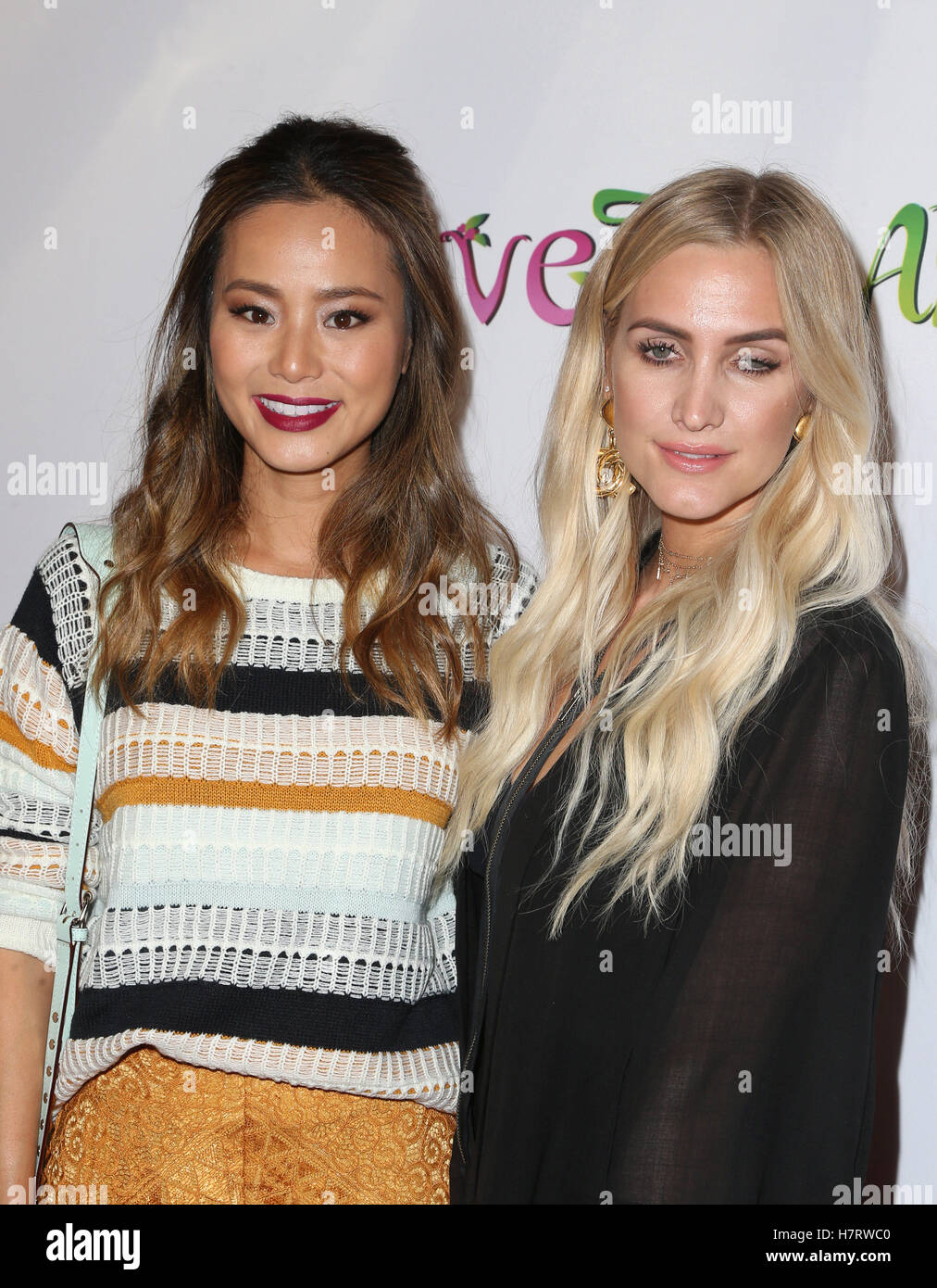 Hollywood, CA, USA. 7th Nov, 2016. Jaime Chung, Ashlee Simpson ...