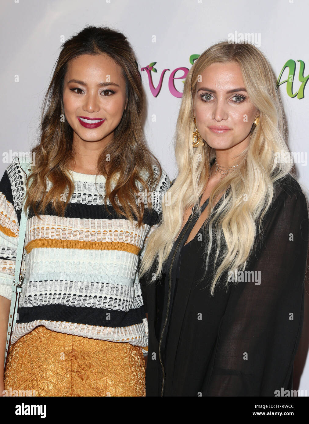 Hollywood, CA, USA. 7th Nov, 2016. Jaime Chung, Ashlee Simpson ...