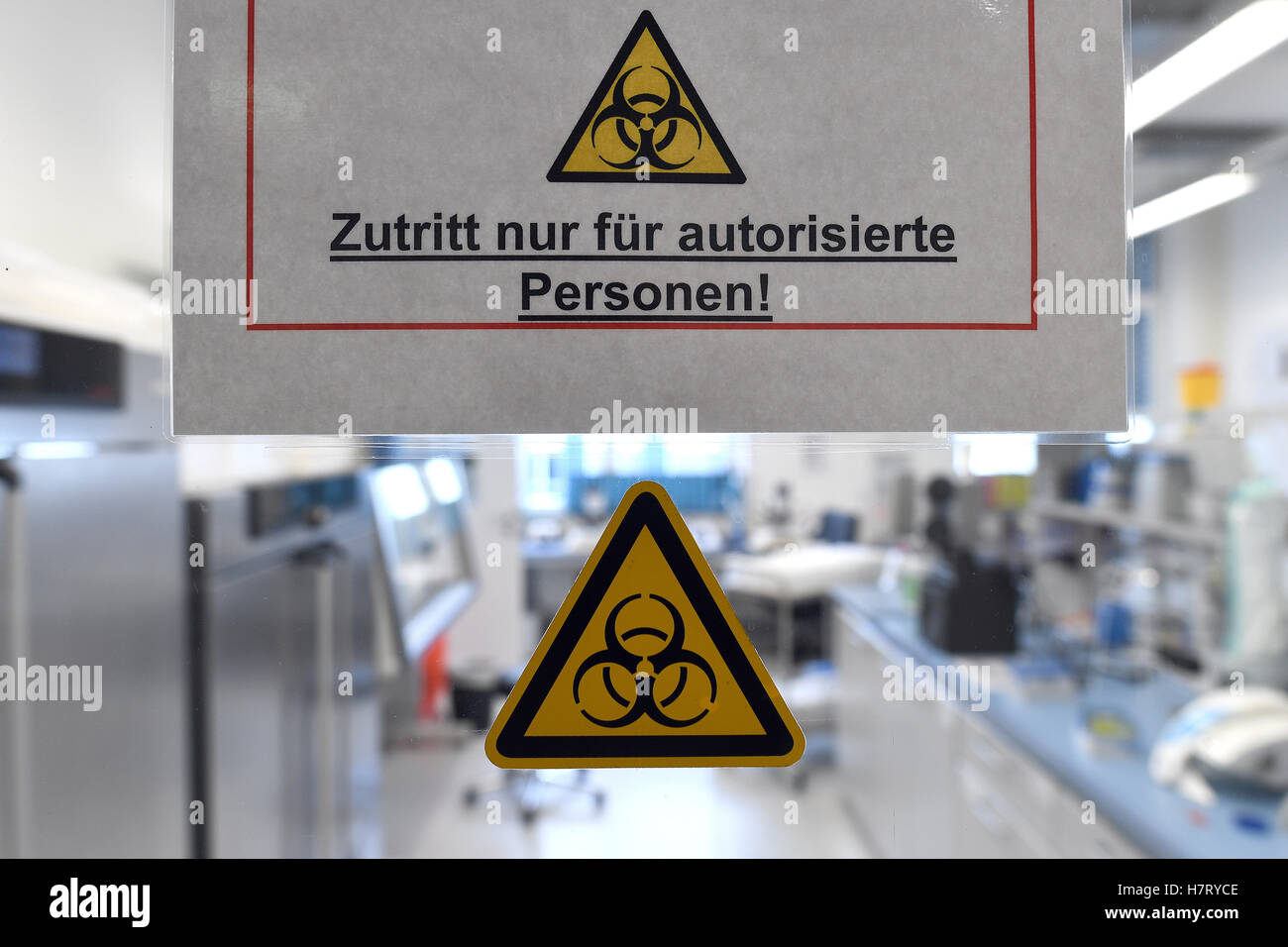 Biological hazard sign hi-res stock photography and images - Alamy