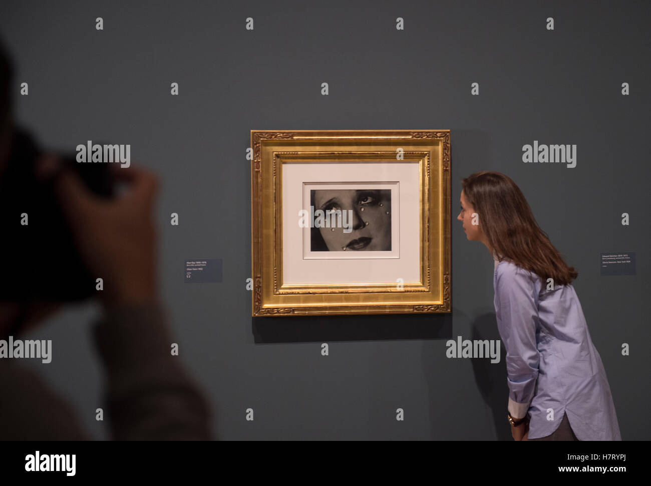 Tate Modern, London, UK. 8th November, 2016. The Radical Eye showcases ...