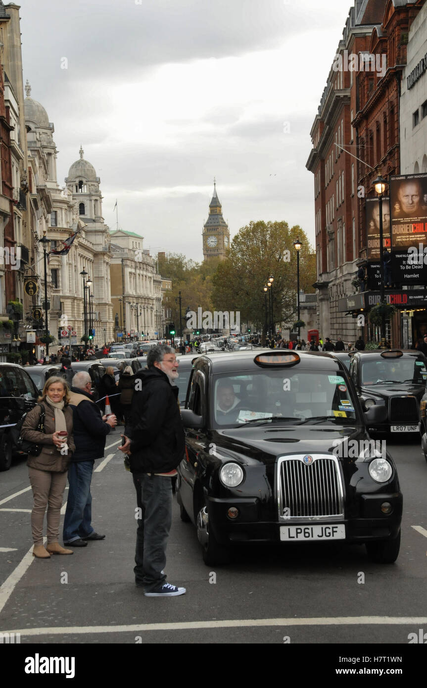 London Cabbies protest against unfair competition from Uber Stock Photo ...