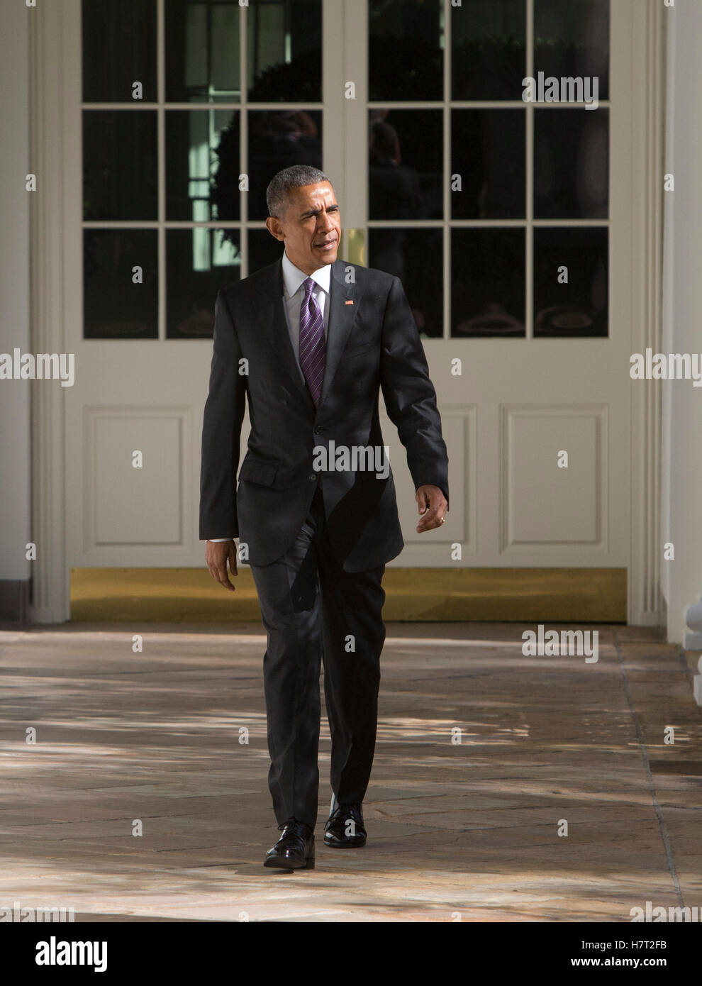 United States President Barack Obama walks from the Colonnade at The ...