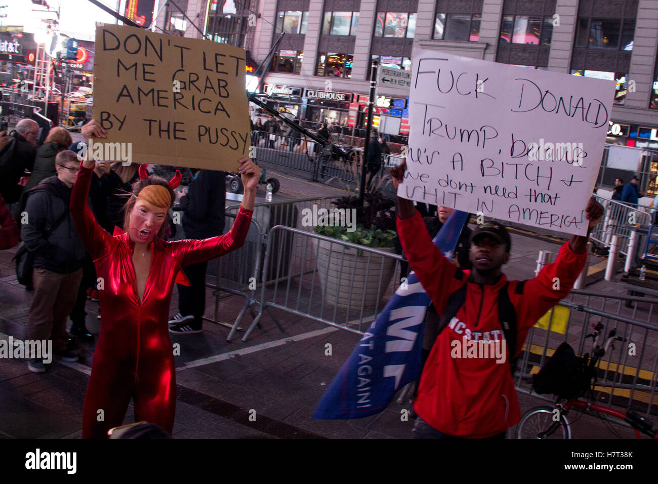 Trump supporters election night hi-res stock photography and images - Alamy