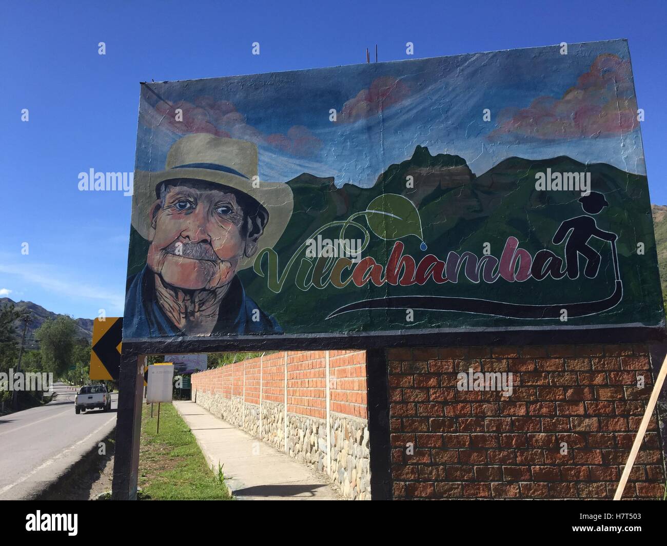 Vilcabamba, Ecuador. 29th Oct, 2016. A sign at the entrance of the ...