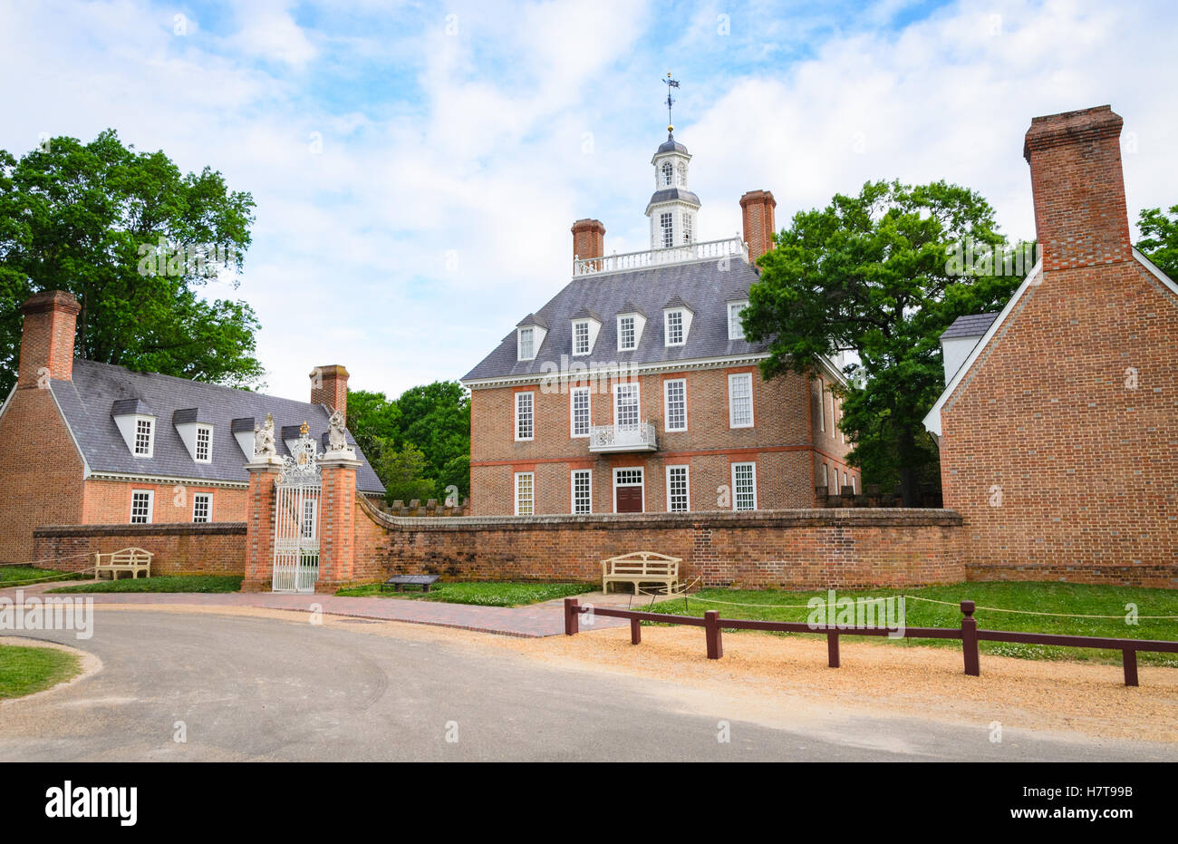 Colonial williamsburg hi-res stock photography and images - Alamy