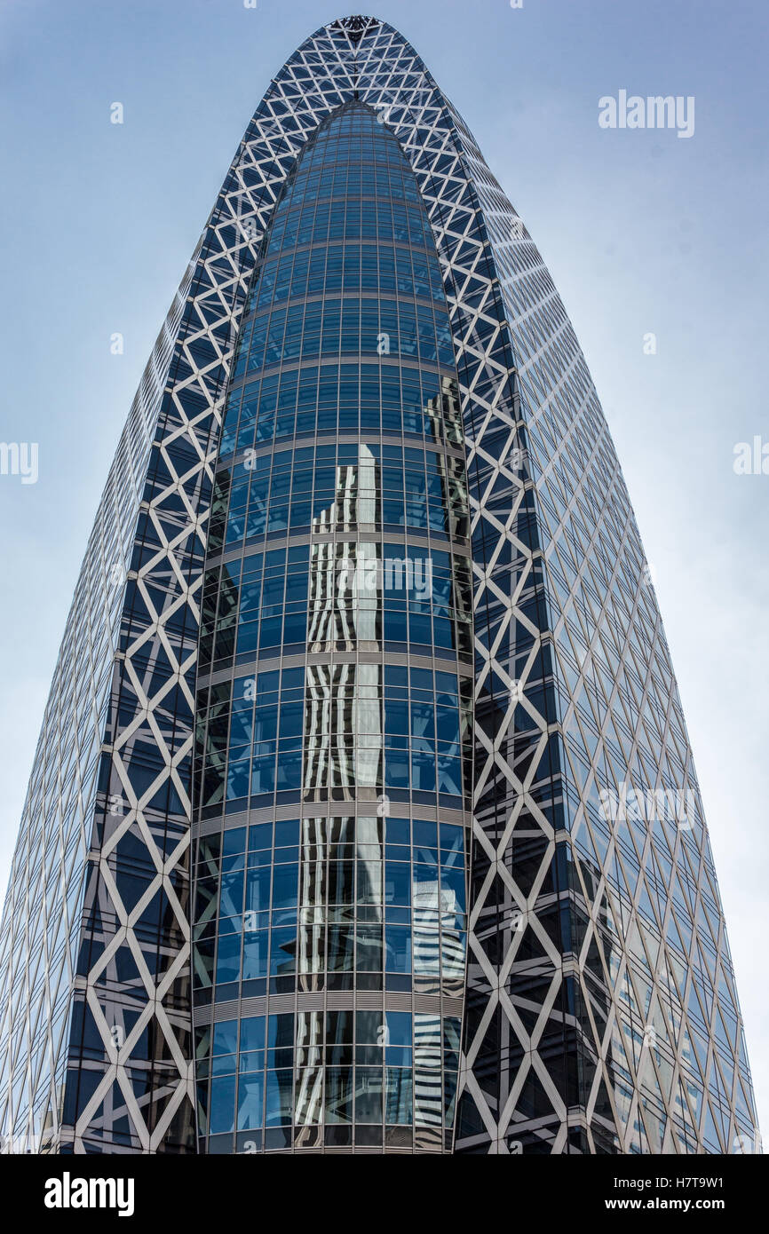 Closeup of the Cocoon building reflects other skyscraper Stock Photo ...