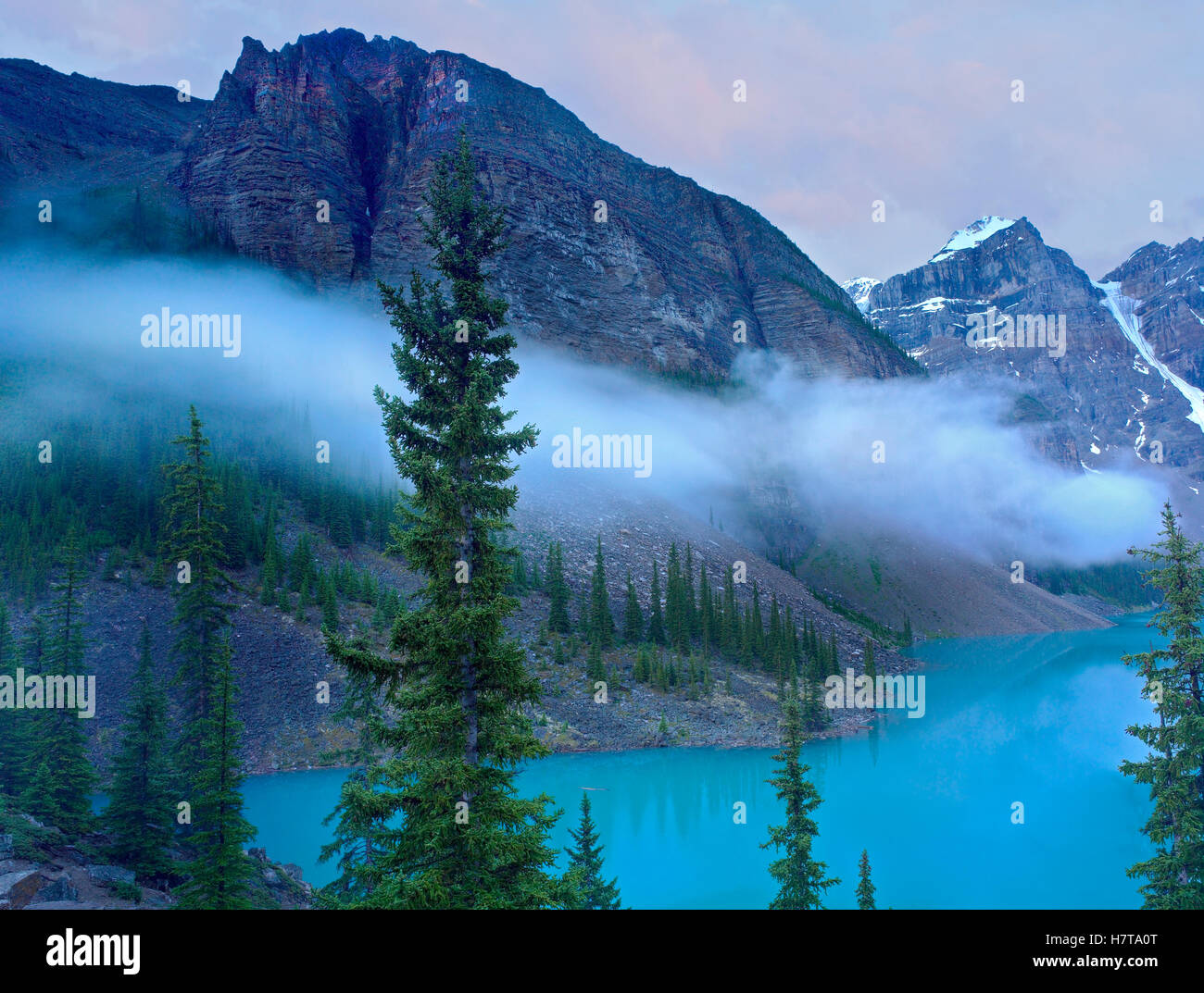 Moraine Lake in the Valley of Ten Peaks, Banff National Park, Alberta, Canada Stock Photo - Alamy