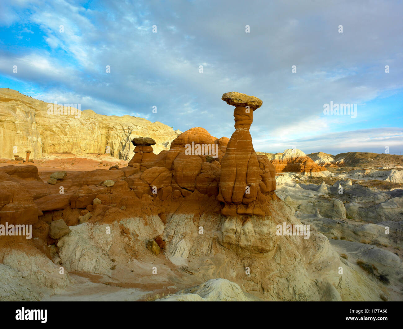 Toadstool Caprocks, Grand Staircase, Escalante National Monument, Utah ...