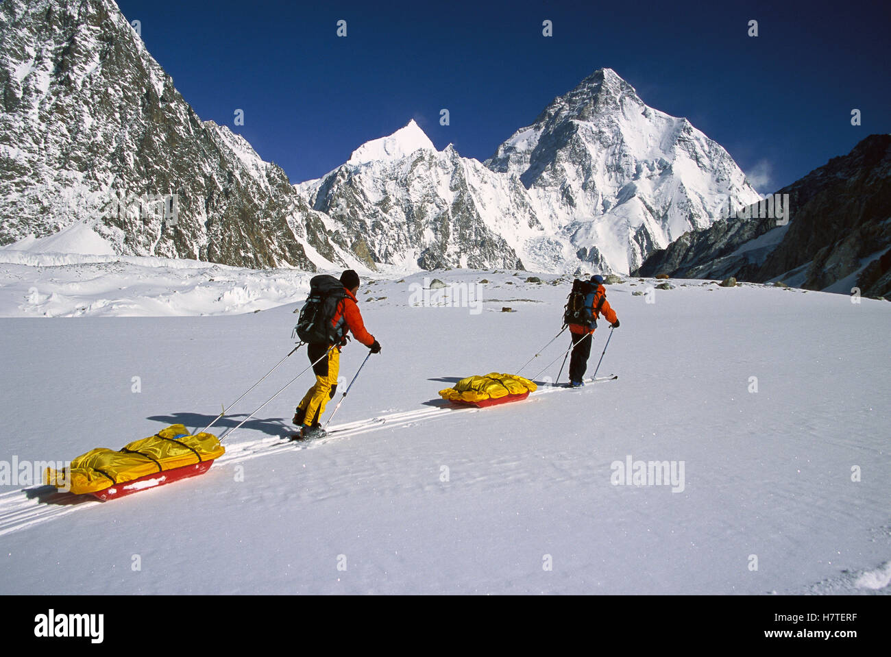 Pulling sledges towards K2, second highest peak in the world, across ...
