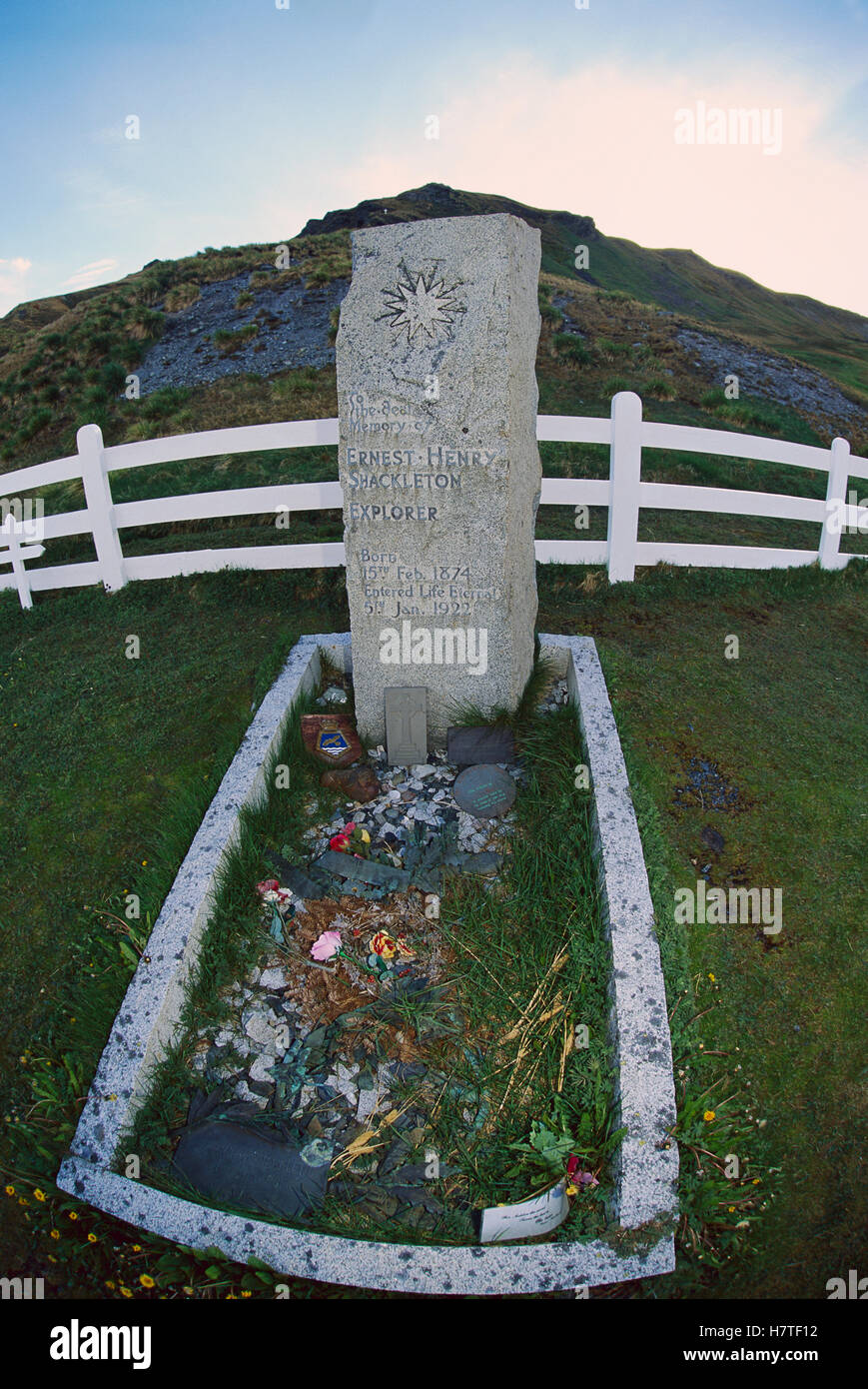 The grave of British explorer Ernest Shackleton, South Georgia Island ...