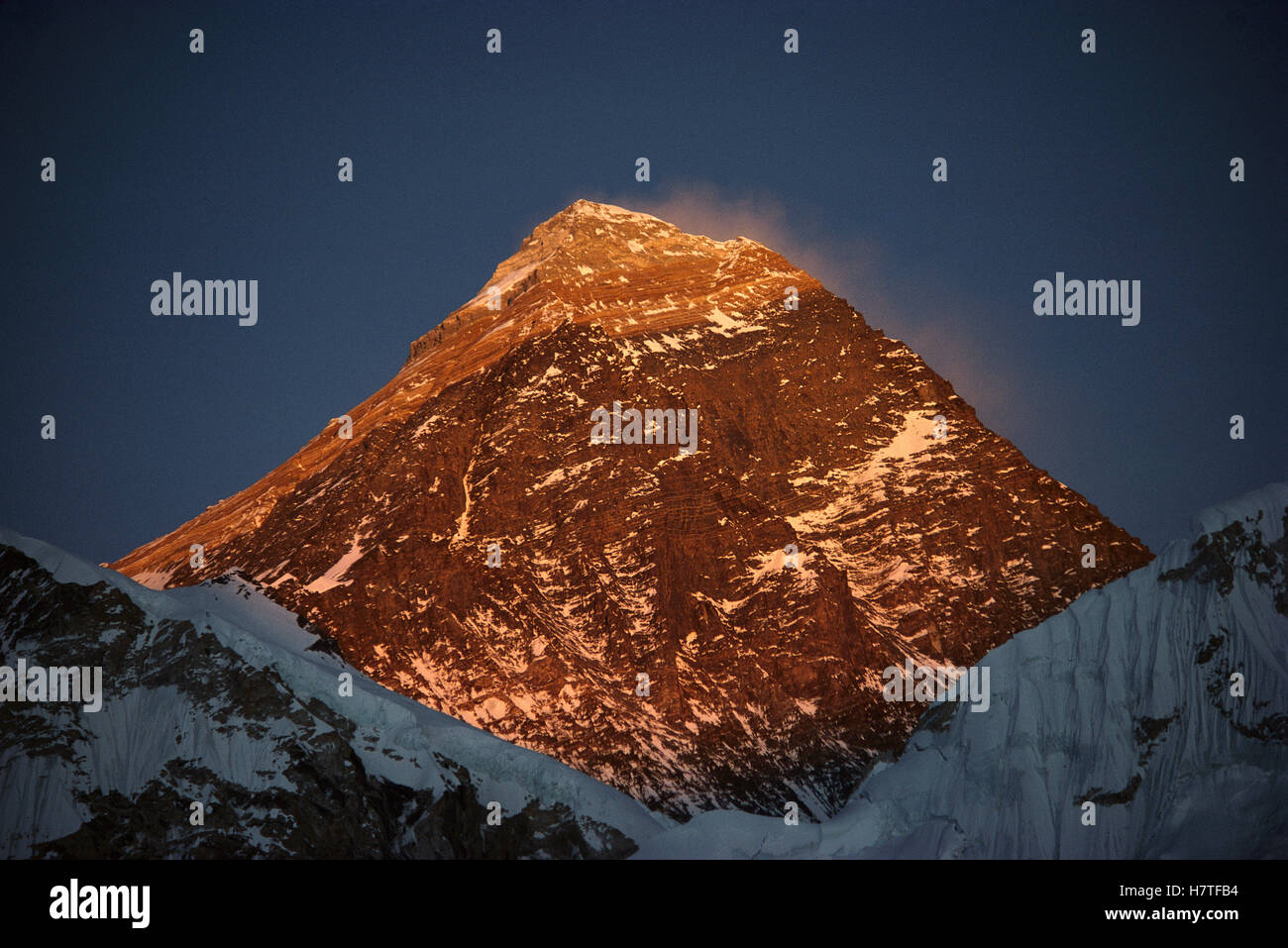 Southwest face of Mount Everest at sunset, Nepal Stock Photo - Alamy