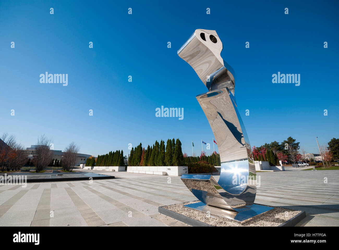 The Big Heech by acclaimed Iranian-Canadian artist Parviz Tanavoli on ...