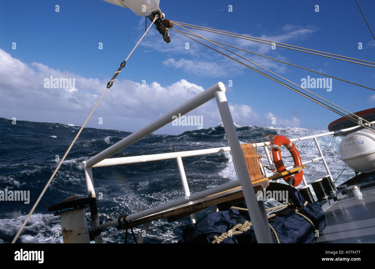 Sailboat cutting through the Atlantic Ocean Stock Photo - Alamy