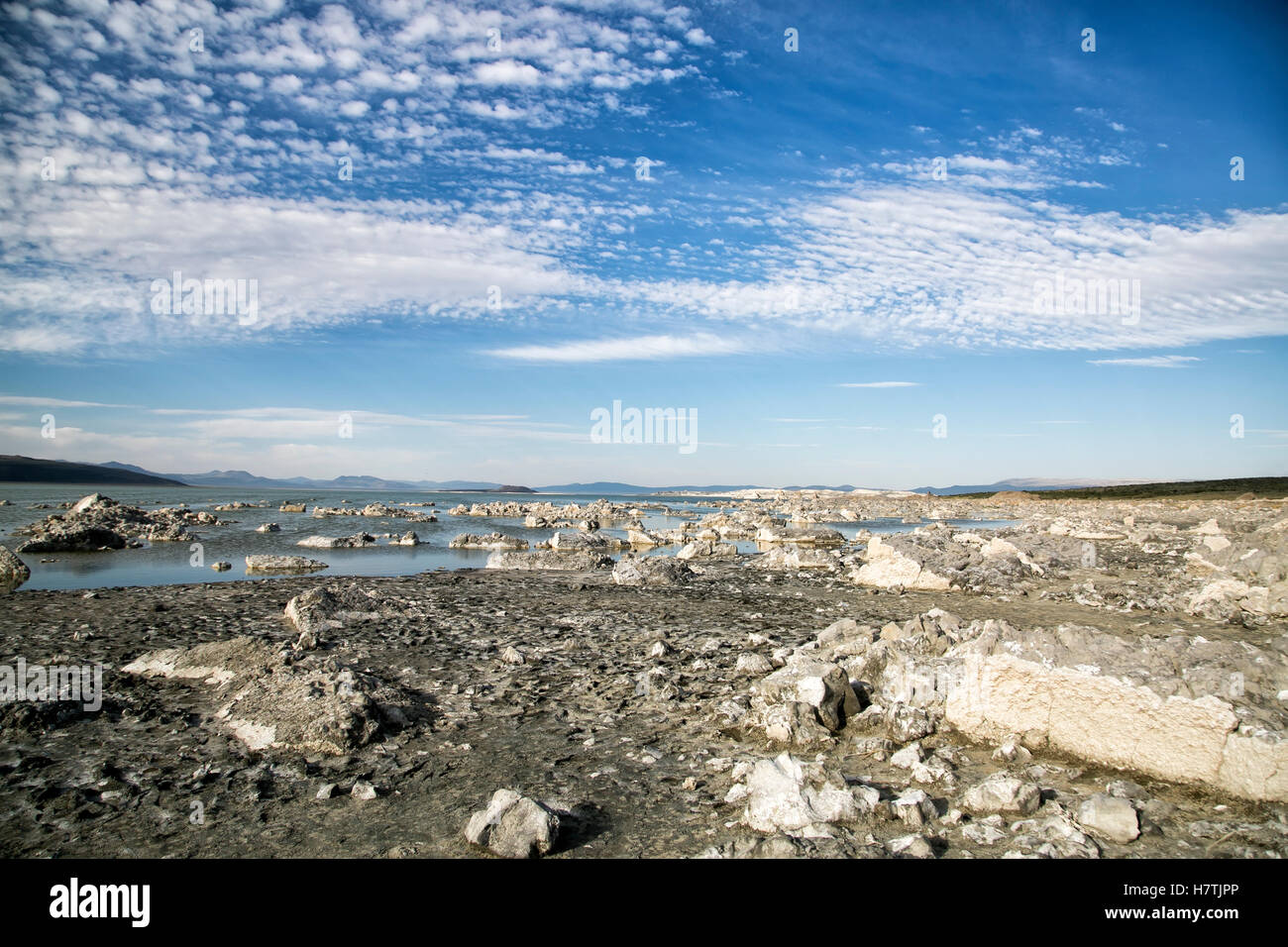 Mono Lake formations landscape and sky Stock Photo - Alamy