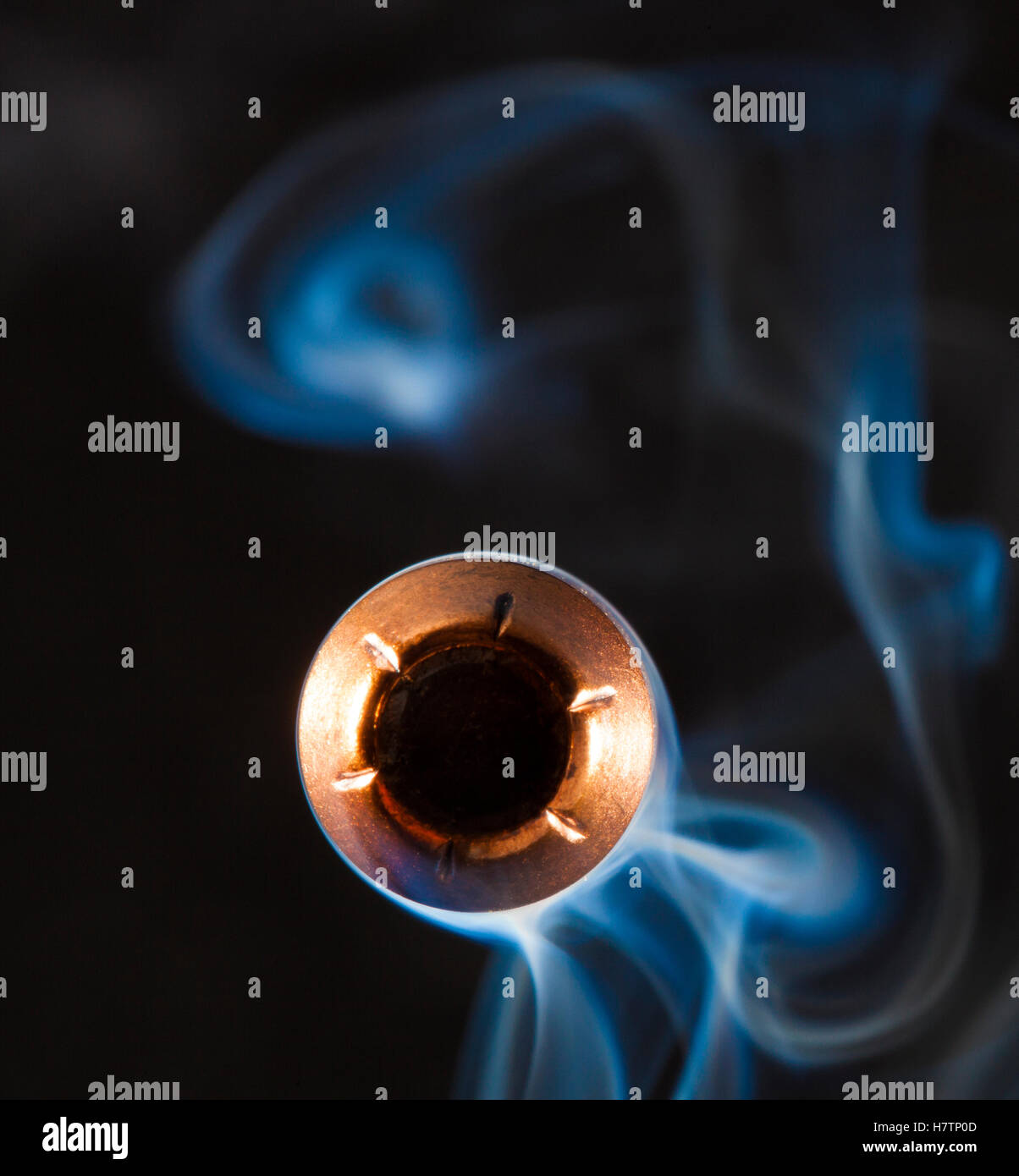 Gun pointed at camera hi-res stock photography and images - Alamy