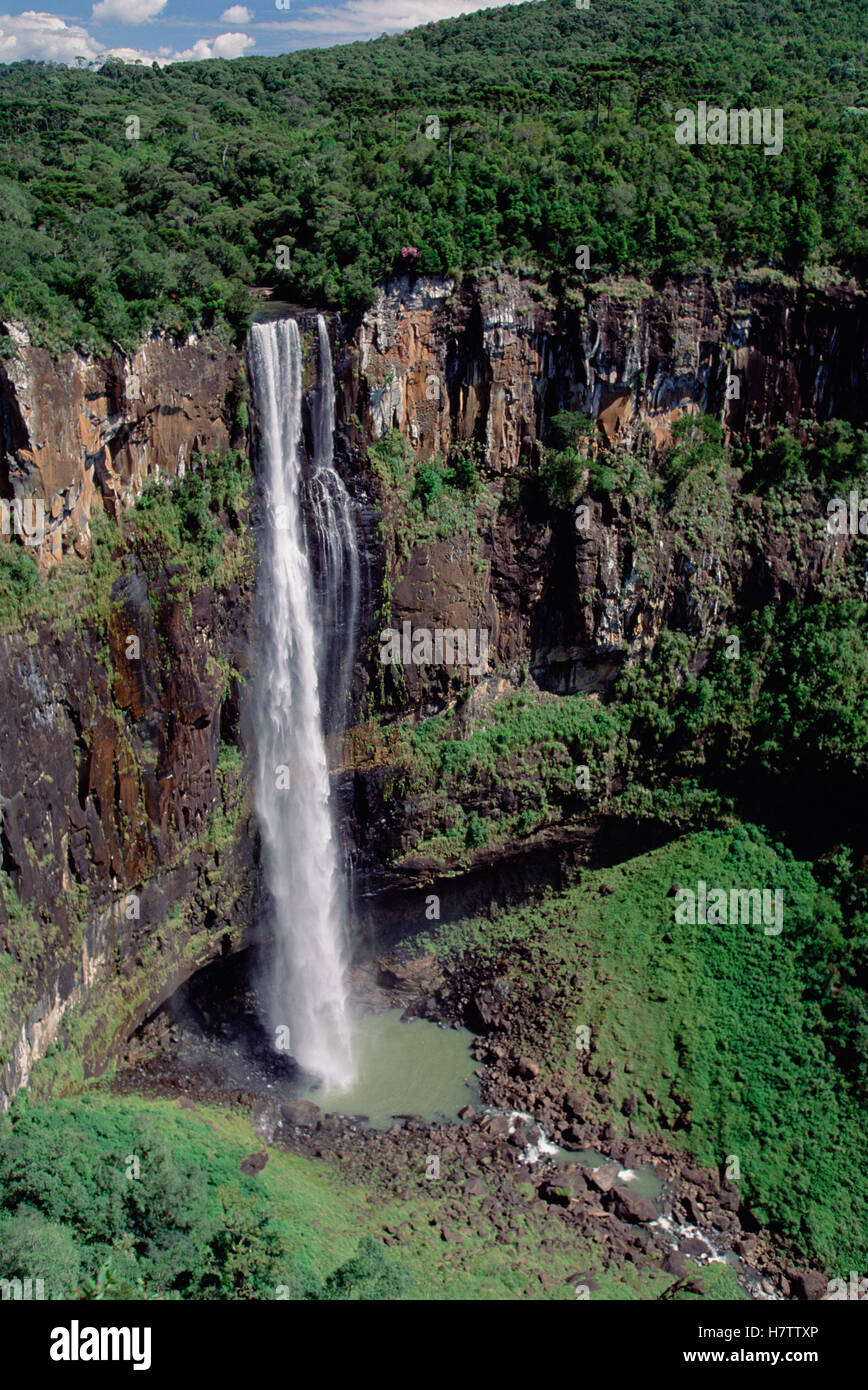 Sao Francisco Falls, 186 meters high, cascading over cliff in an ...