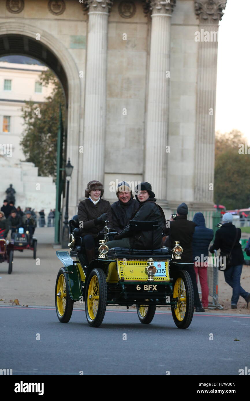 35 VCR35 Mr Clive Pettit Miss Sophie Pettit 1900 De Dion Bouton France ...