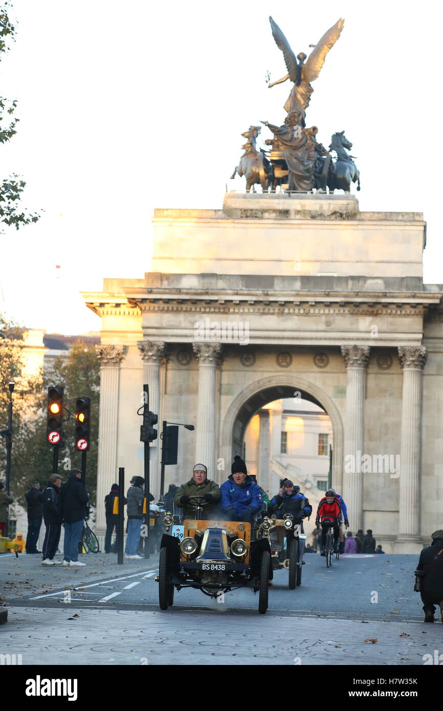 129 VCR129 Mr Martin Bodenham Mr Martin Bodenham 1902 Renault France ...