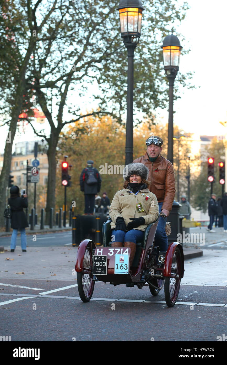 Simon dedman hi-res stock photography and images - Alamy